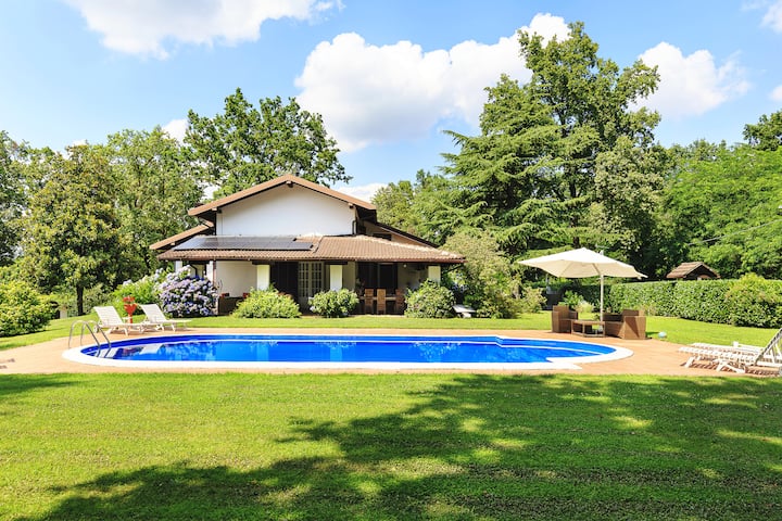 Lovely Peaceful Villa With Pool! - Villa Le Querce - Borgomanero