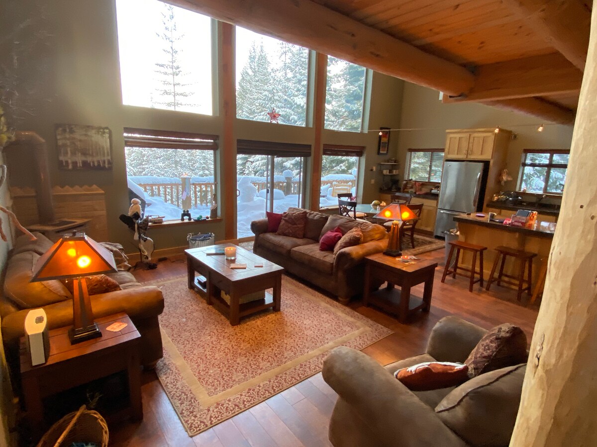 Oregon Cabin Vacation Rentals - United States | Airbnb