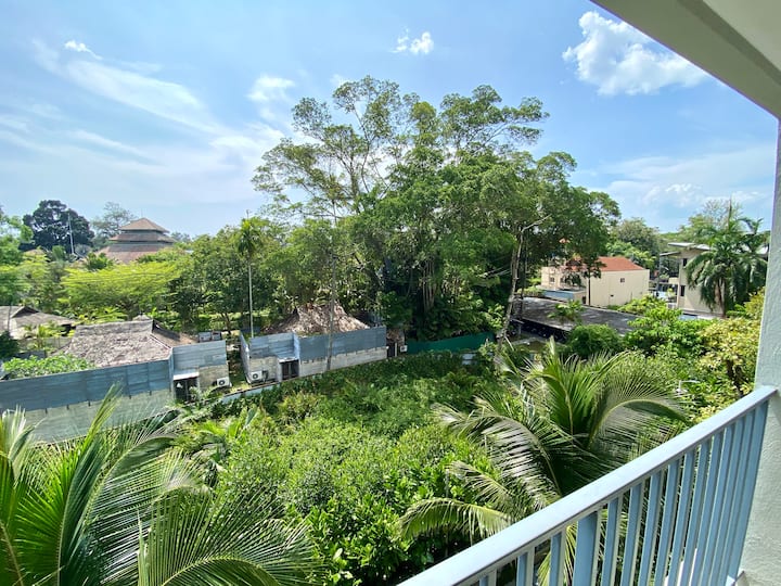 Studio In A Beautiful Condominium Near The Beach - Nai Yang