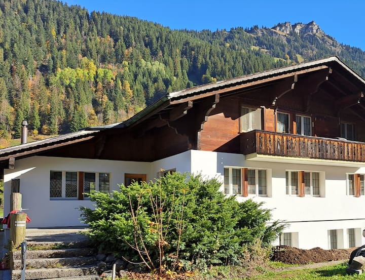 Chalet Bei Den Simmenfällen An Der Lenk - Lenk