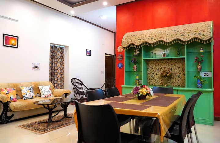 “Parry’s Place”
Room Fr 4 Adults Sahastradhara Rd - Dehradun