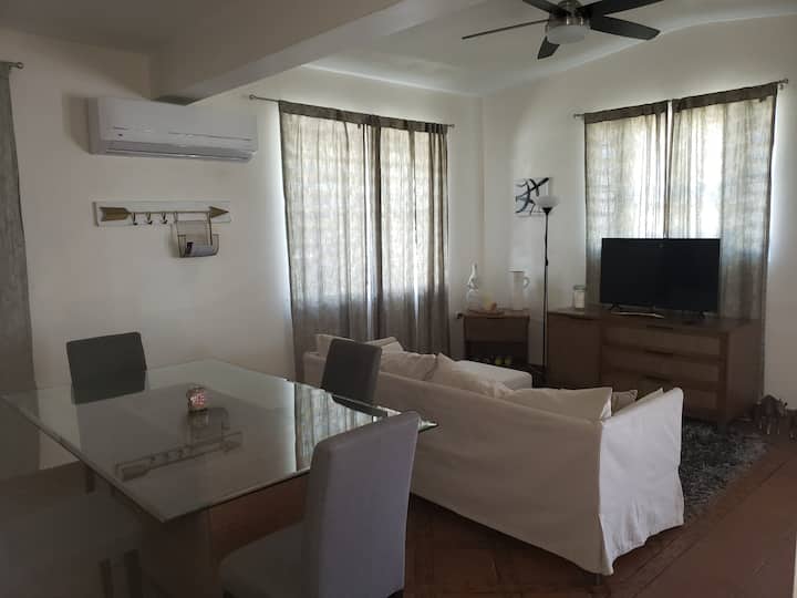 Walk To The Beach! Modern 3 Bdr Apt W/ Free Wifi - San Juan