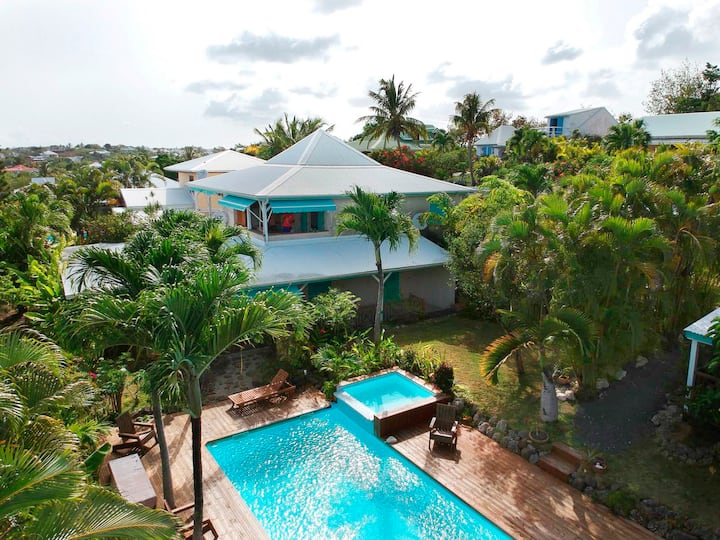 Bungalow De Charme Tout Confort à Sainte-anne - Guadeloupe