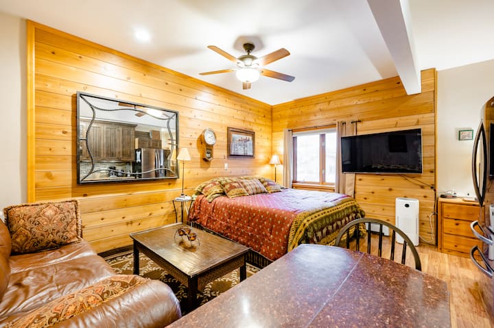 Privatevail Studio & Bath,on Bus Routew.vail Mall - Vail, CO