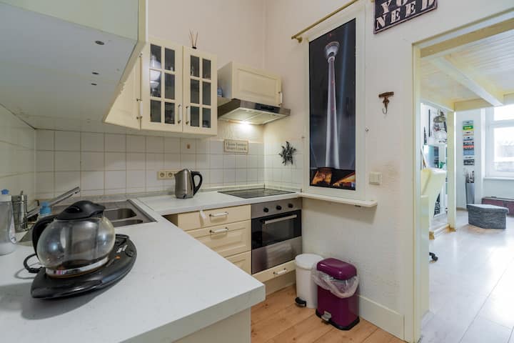 Well Located Rigaer Street Aparment - Berlino