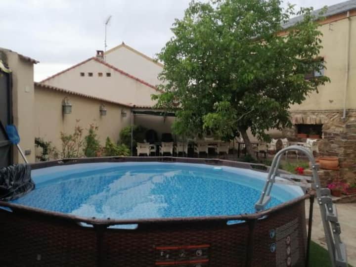 Casa Rural Atardeceres 7 Habitaciones Para 16 Pers - Coca