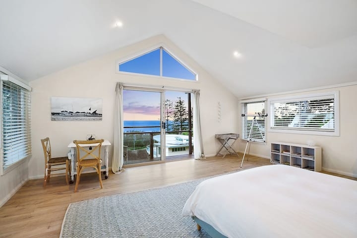 Beachouse Sharkies - Tree House By The Seaside - Appin