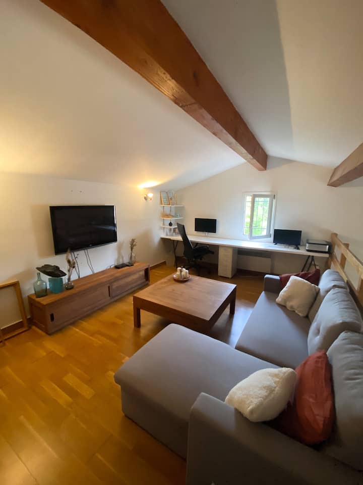 Petite Maison En Duplex Avec Jardin - La Crau