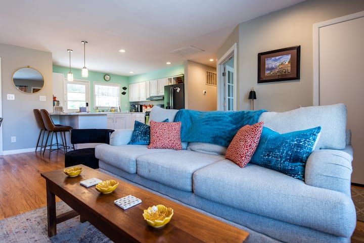 2br Home Near Zoo & Fairgrounds – Family-friendly! - Louisville, KY