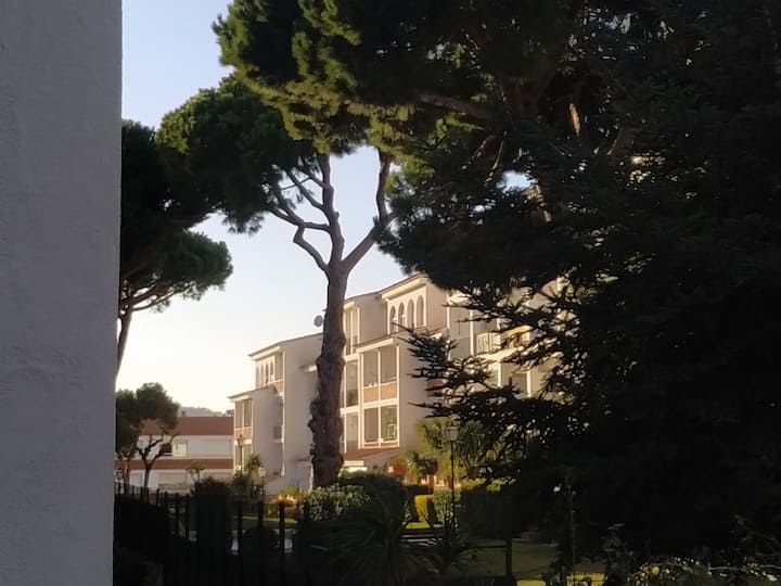 Studio With Sea View, Pool & Workspace - Lloret de Mar