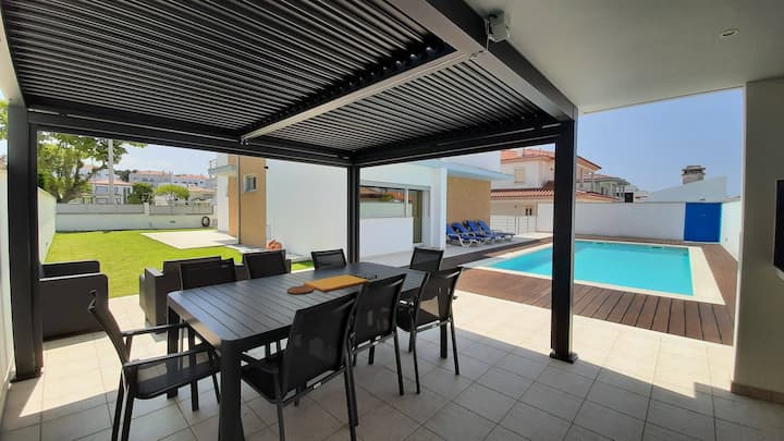 Villa Nazaré House4you With  Pool - Nazaré