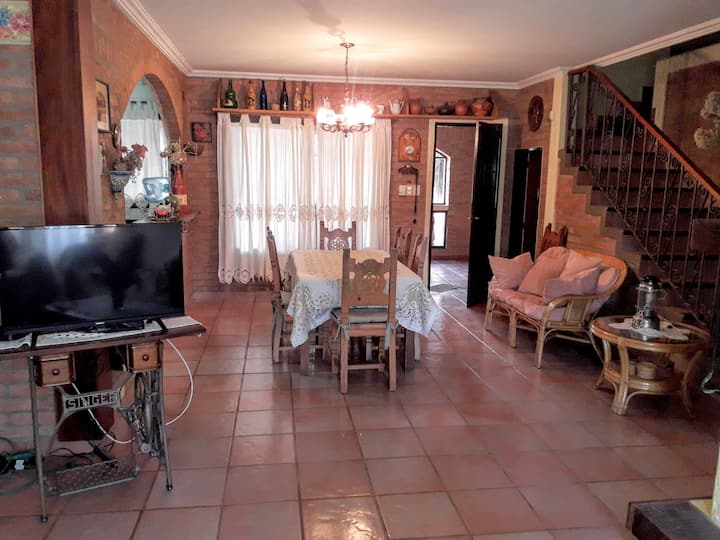 Hermoso Chalet Frente Al Lago San Roque! - Villa Carlos Paz