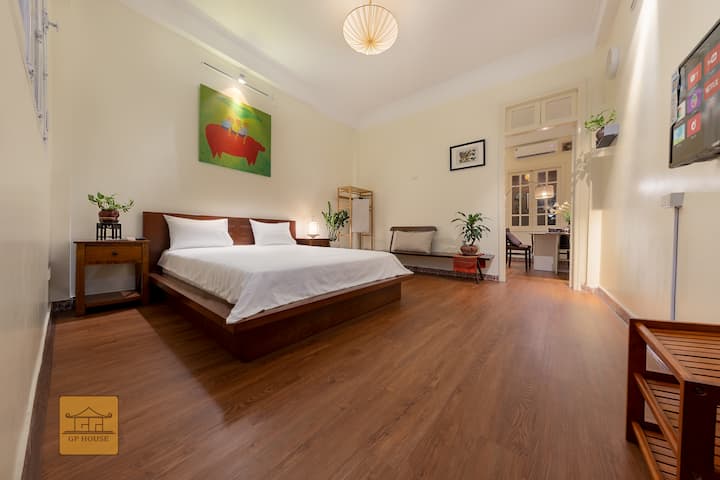 Spacious & Quiet Old Quarter W Elevator Condo - Hanoï