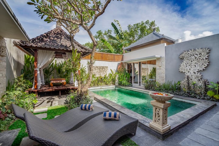Beautiful One Bedroom Selukat Corner - Indonesia