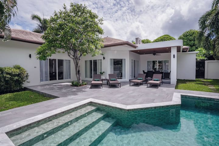 Pool Suite Villa 3 Bedrooms In Chalong - Phuket
