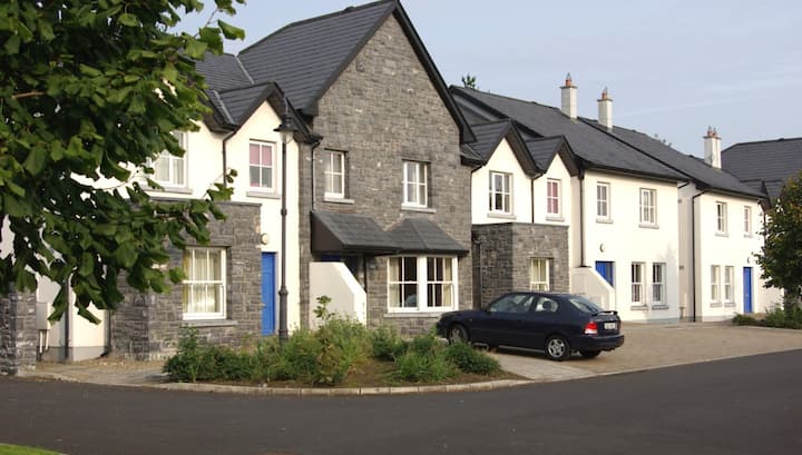 Bunratty West 4011 - Shannon