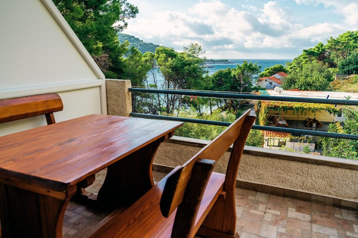 Charming Apartment With A Sea View - Saplunara - Mljet