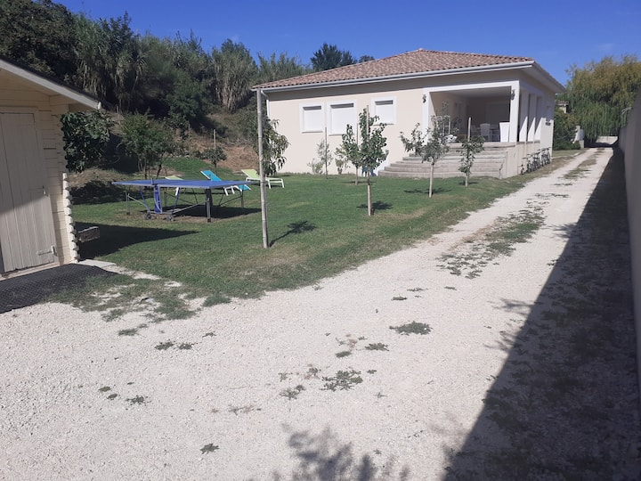 Villa Conviviale Et Chaleureuse - Bollène