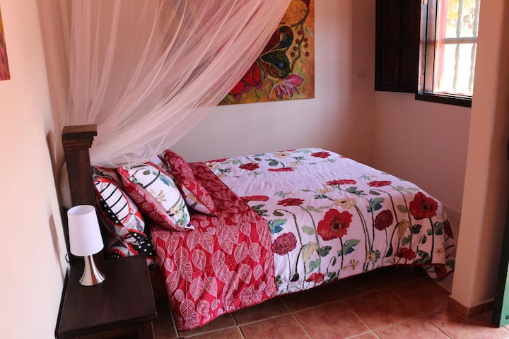 Habitación - Finca Los Olivales - “Castillo” - Socorro