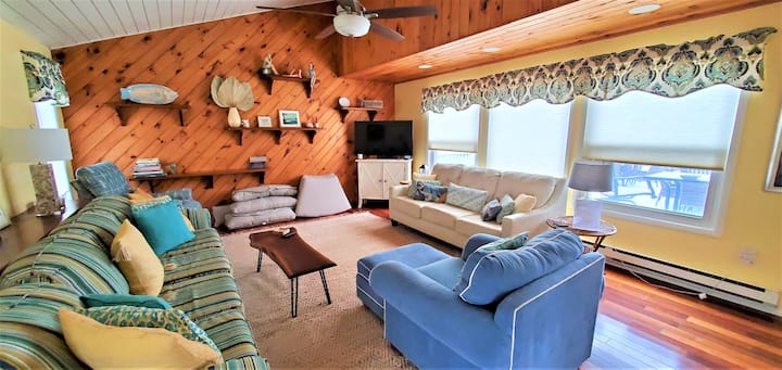 Best Location In Beach Haven! Walk Everywhere. - Beach Haven, NJ