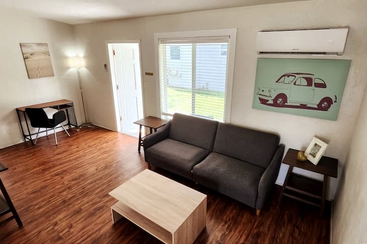 Charming House In Coconut Grove W. Parking Spot - Coral Gables, FL