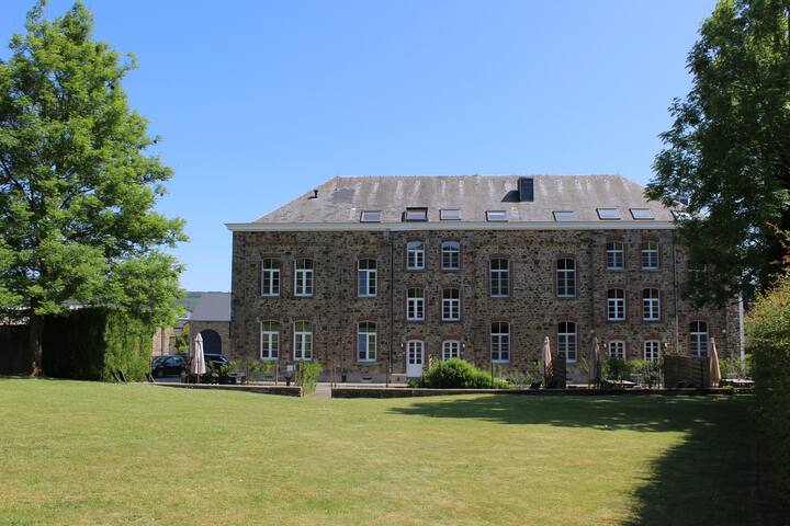 La Gendarmerie - Gîte Adjudant - Private House - Amel