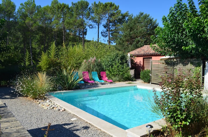 Gîte "Les Esparrus", Logement "Les Lavandes". - Villecroze