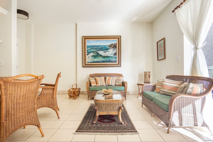 Apto 4 Suítes, 170m² - Praia Do Forte - Luxo - Cabo Frio