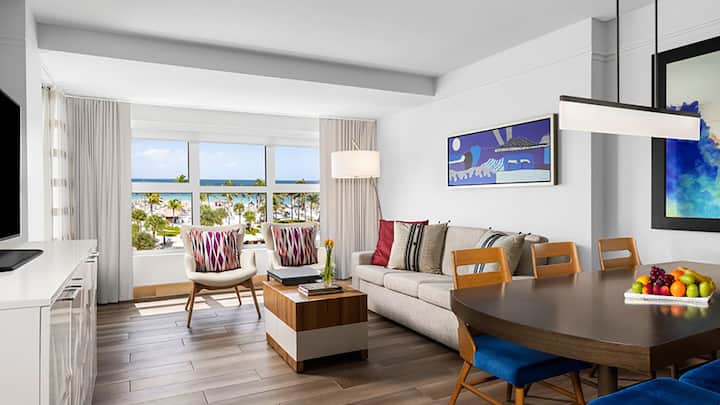 Beach Fun Ocean Club Resort + Amenities. 1br Suite - Aruba