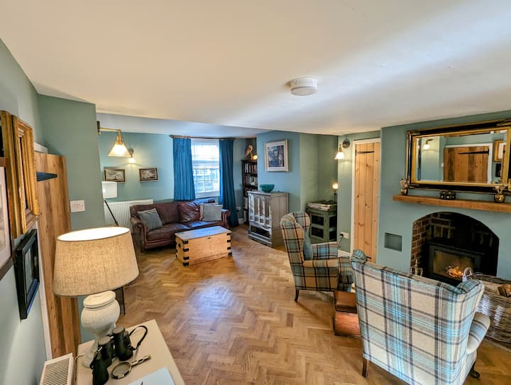Stylish Home Right On Norfolk Coastal Path - Blakeney