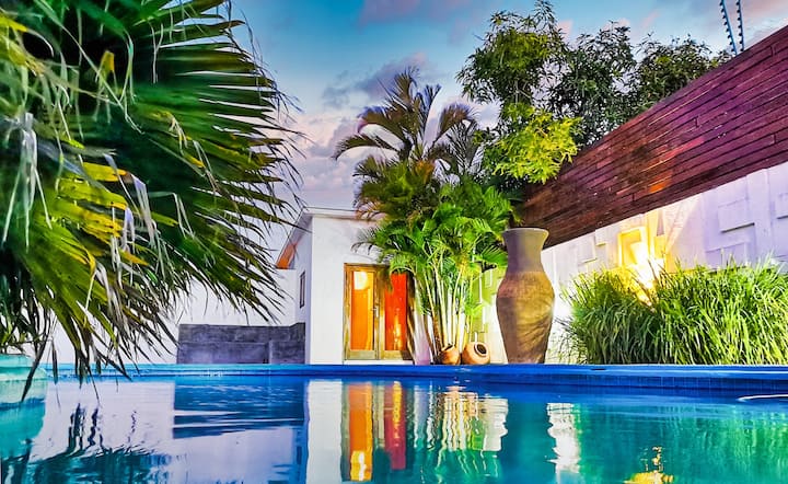 Tropical Suite & Pool! 2min. To The Beach - Mozambique