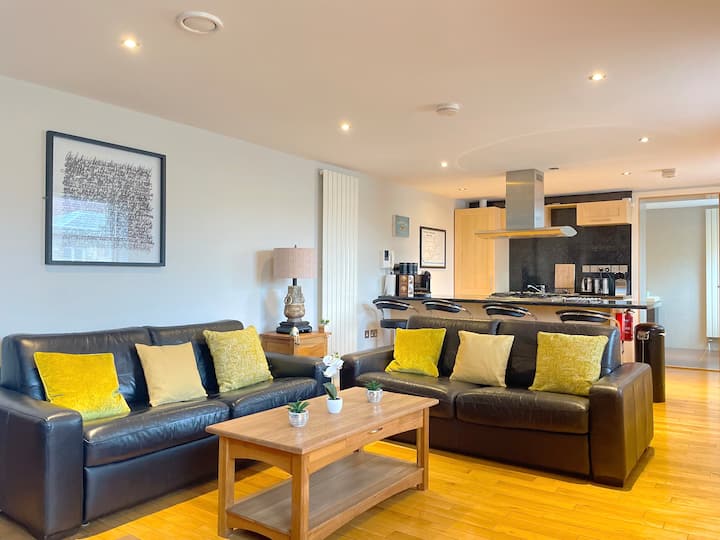 Grey Street Flat With Top Amenities - Newcastle upon Tyne