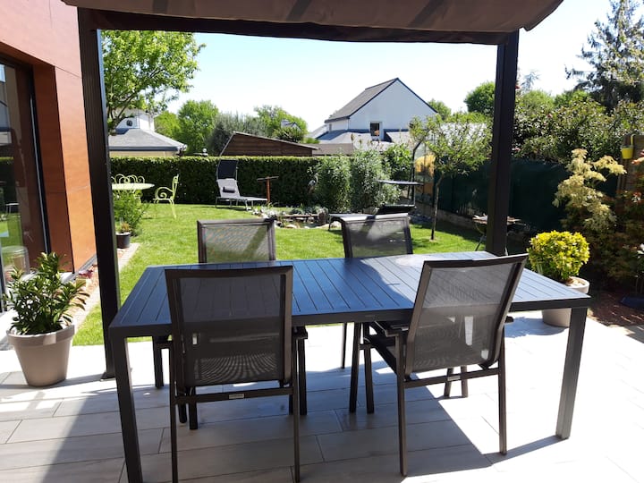 Maison Spacieuse Et Lumineuse Pour 4 Personnes - Séné