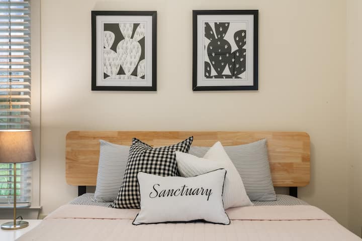 Cooper Young Delight • 3br Home In Walkable Area - Memphis, TN