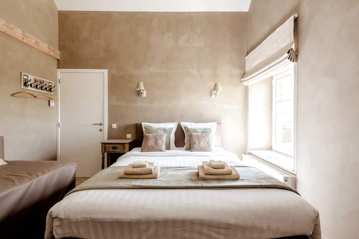 'T Hooghe Licht B&b - De Hooizolder - 5 Personen - Ypres