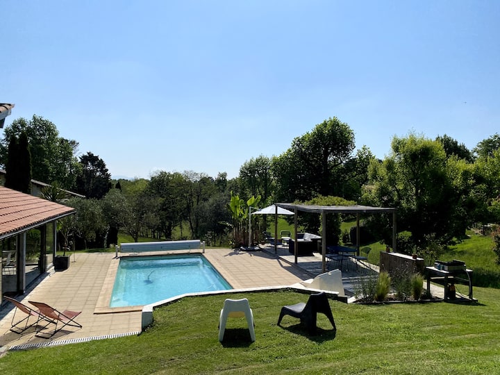 Grande Maison Basque Avec Piscine Et Tennis - Saint-Pée-sur-Nivelle