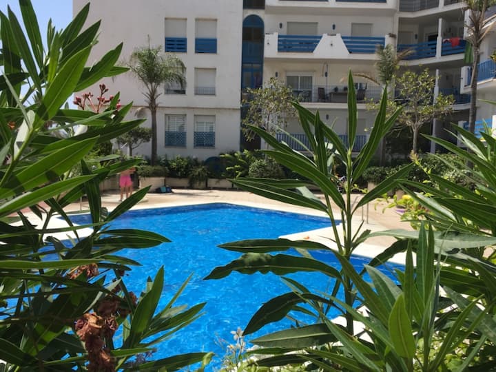 Piso En El Puerto De Estepona - Estepona