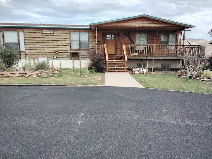 Rustic Charm Room / Rainbow Country B&b - Escalante, UT