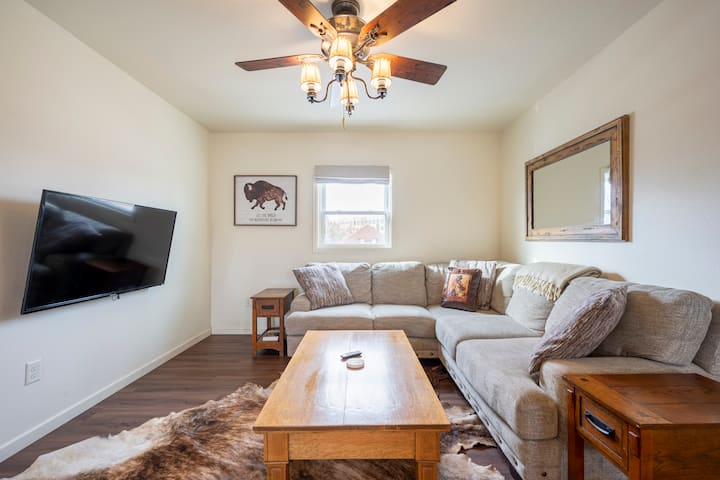 2-bedroom Apt Designed & Built For Airbnb Guest - Cheyenne, WY