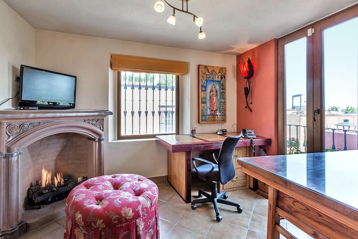 View! Downtown! Experience Festivities From Here - San Miguel de Allende