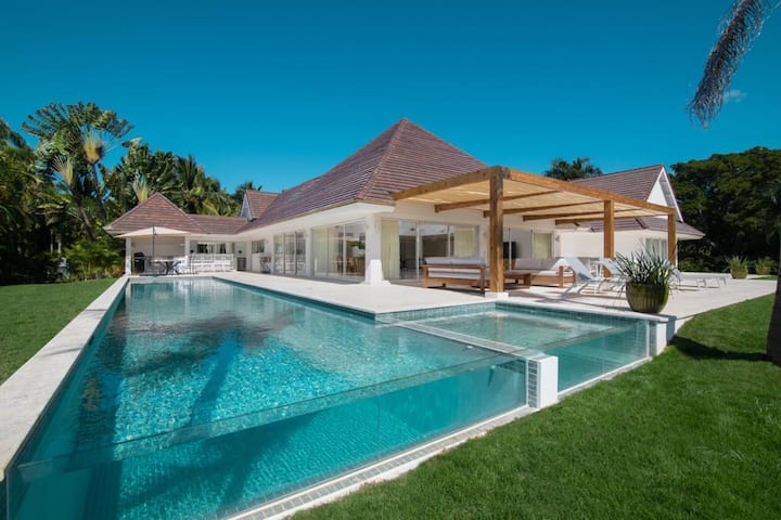 Modern, Golf View & Near Beach - La Romana