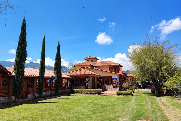 Suite Familiar De 3 Habitaciones En Casona Muiska - Iza