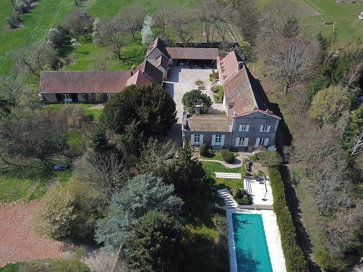 Gîte 6pers *** Domaine Les Bertrands à Couches - Le Creusot