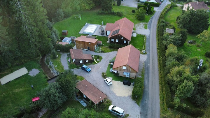 Chalet "Marlynn" En Bord De Rivière Et Forêt,spa. - Liézey