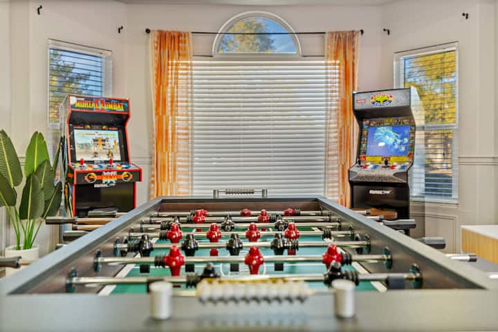 Heated Pool, Arcade, & Fire Pit – Near Mayo Clinic - Phoenix, AZ