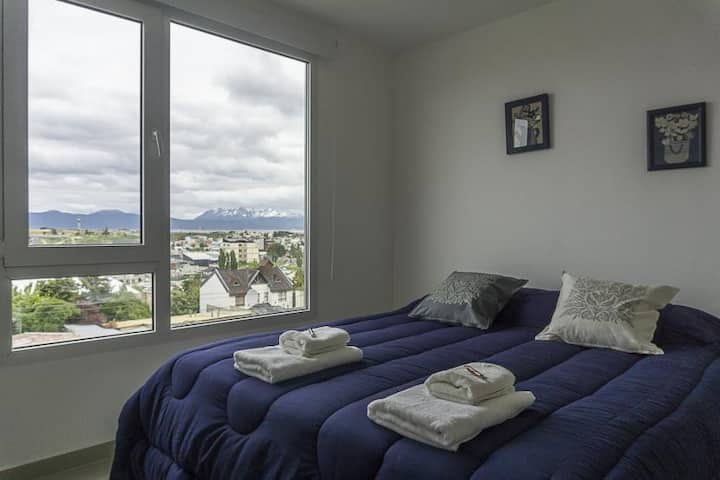 Stylish Central Retreat With Epic Bay&sunset Views - Ushuaia