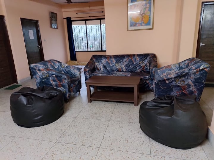 Spacious Apartment Near Thakurpukur, Kolkata - Howrah