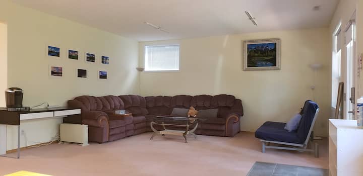1 Bedroom Kitchenette Suite.parks Pass Included. - Canmore