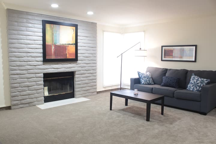 21 Rock Furnished Apartments-2 Bedroom/2 Bath - Wichita, KS
