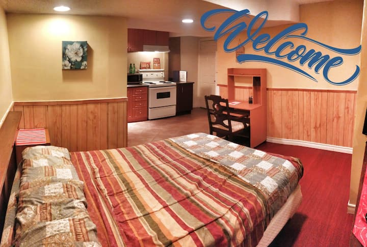 Private Studio Apt W/sep Entry & Undergrnd Parking - Pickering